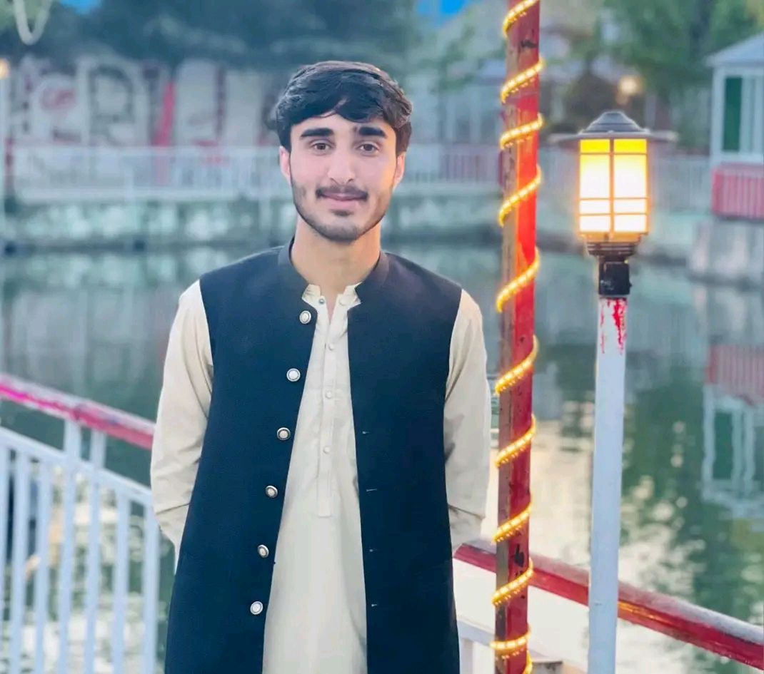 Taseer Arman — Celebrity Style Portfolio